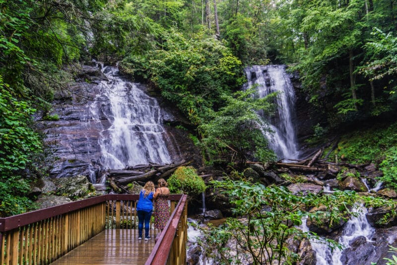 A First-Timer's Guide To Hiking Beautiful Anna Ruby Falls