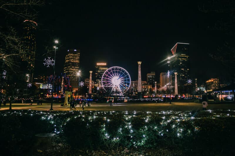 THINGS TO DO ON CHRISTMAS DAY: 15+ EXCELLENT ADVENTURES