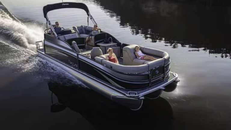 10+ Myrtle Beach Boat Tours Perfect For Soaking Up The Sun