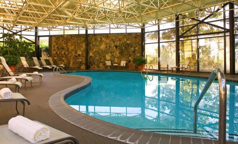 Dive Into These 9 Amazing Atlanta Hotels With Indoor Pools