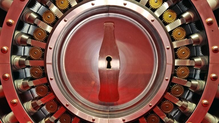 Pause And Refresh At Atlanta's Amazing World of Coke [video]