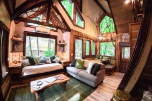 7+ Dreamy Blue Ridge Treehouse Rentals You’ll Love