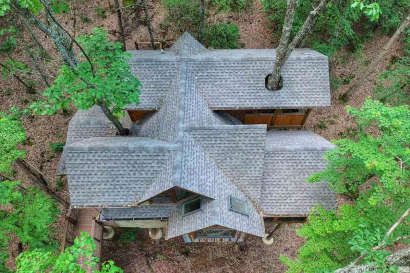 7+ Dreamy Blue Ridge Treehouse Rentals You’ll Love