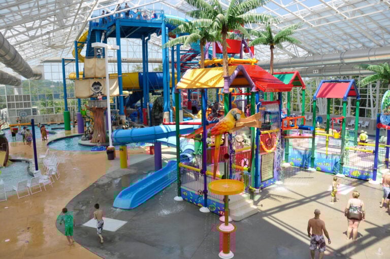 15 Best Outdoor & Indoor Water Parks in Indiana